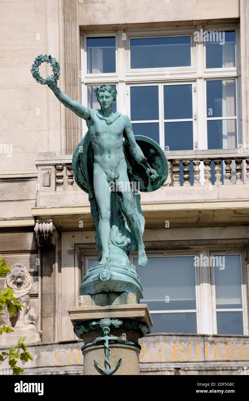 Liverpool, Three Graces, waterfront, Liver Building, Cunard Building ...