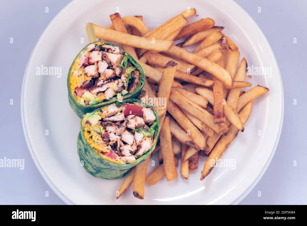 Chicken wrap hi-res stock photography and images - Alamy