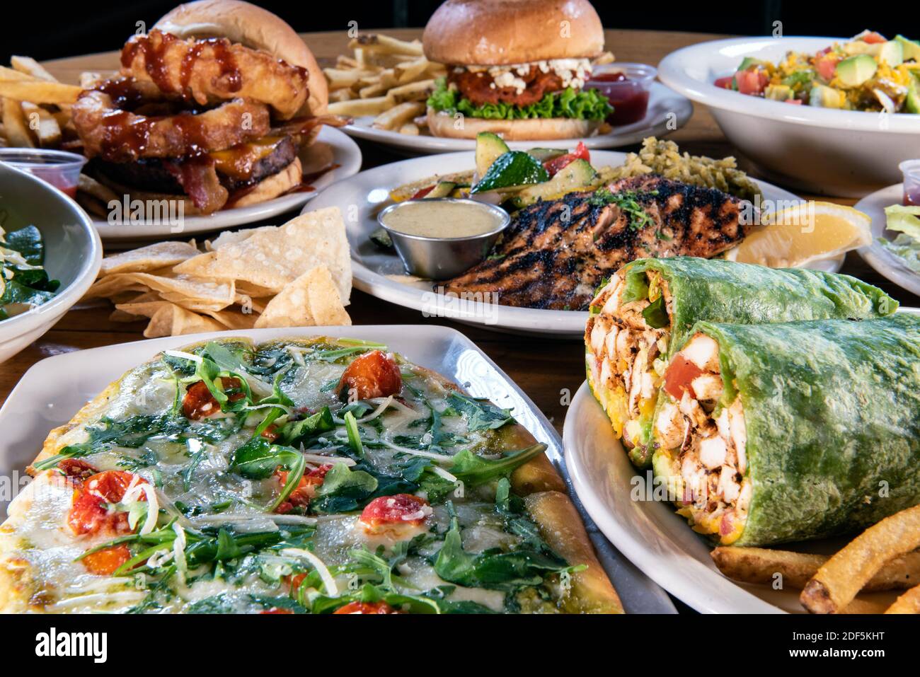 Family style hi-res stock photography and images - Alamy