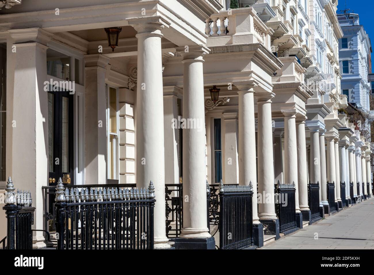 Regency Georgian terraced town house homes and apartments in Kensington ...