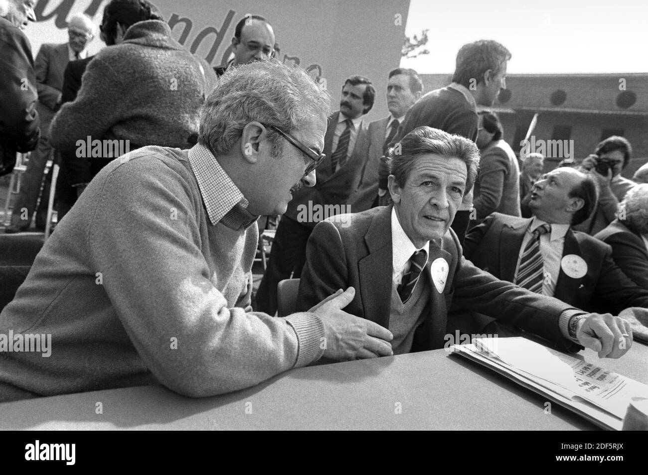 April 1982 hi-res stock photography and images - Alamy