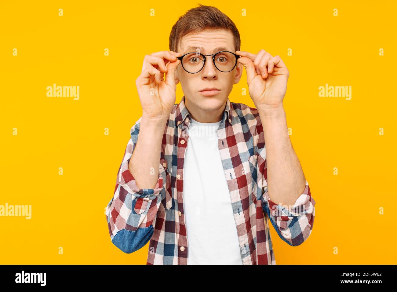 A person with poor eyesight hi-res stock photography and images - Alamy