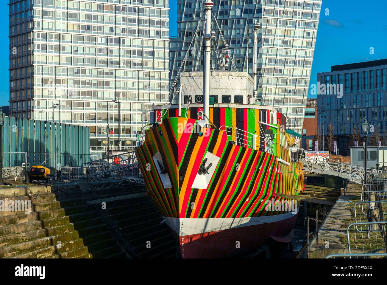 Liverpool Waterfront Architecture Stock Photo - Alamy