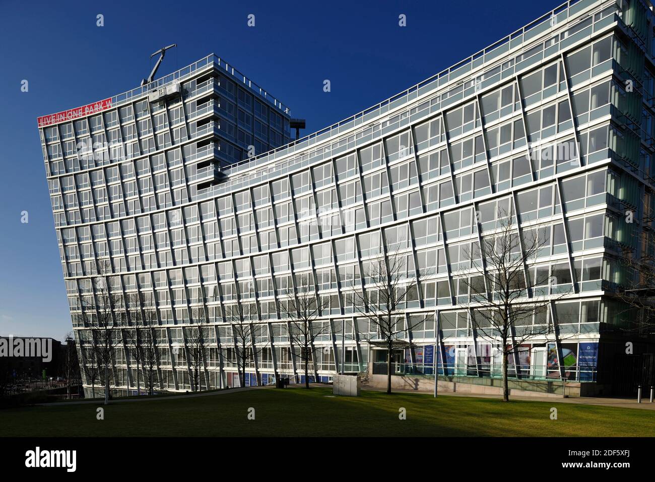 Regeneration of Liverpool - Albert Dock, Liverpool One, One Park West ...