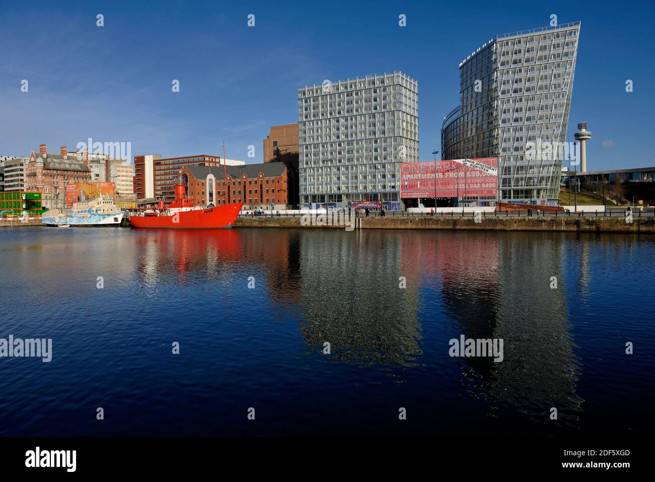 Regeneration of Liverpool - Albert Dock, Liverpool One, One Park West ...