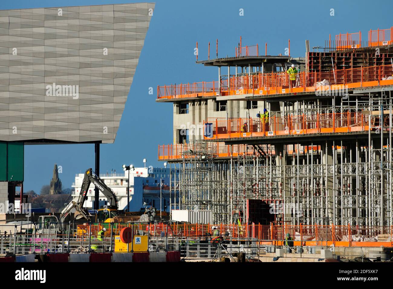 Regeneration of Liverpool - Albert Dock, Liverpool One, One Park West ...