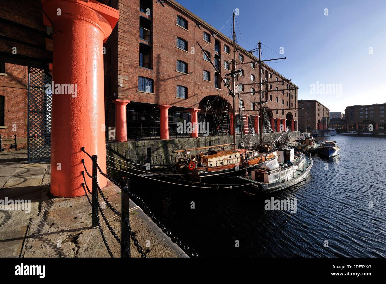 Regeneration of Liverpool - Albert Dock, Liverpool One, One Park West ...