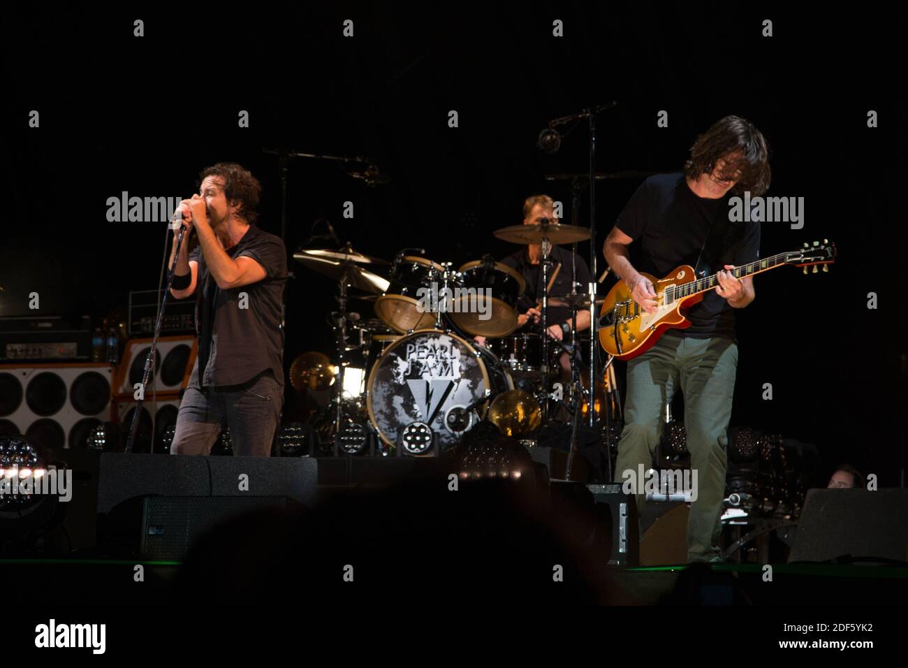 Pearl jam hi-res stock photography and images - Alamy