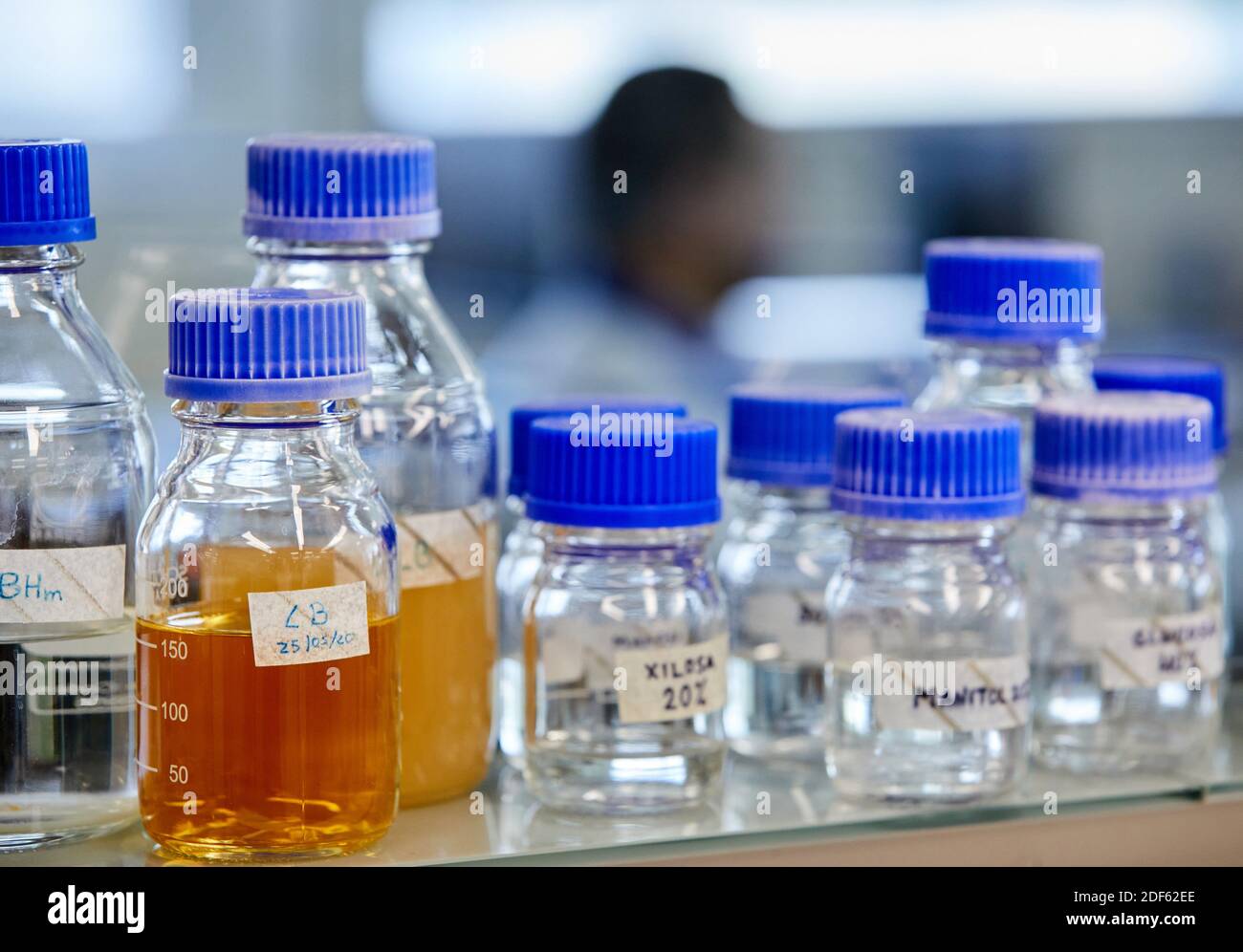 Laboratory reagent hi-res stock photography and images - Alamy