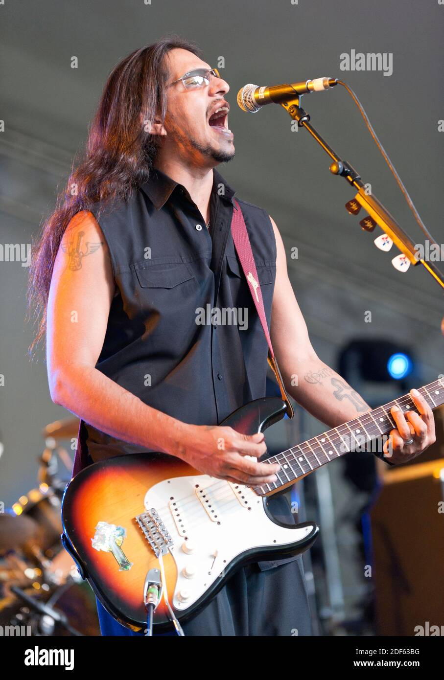 Los Lonely Boys Band High Resolution Stock Photography and Images - Alamy