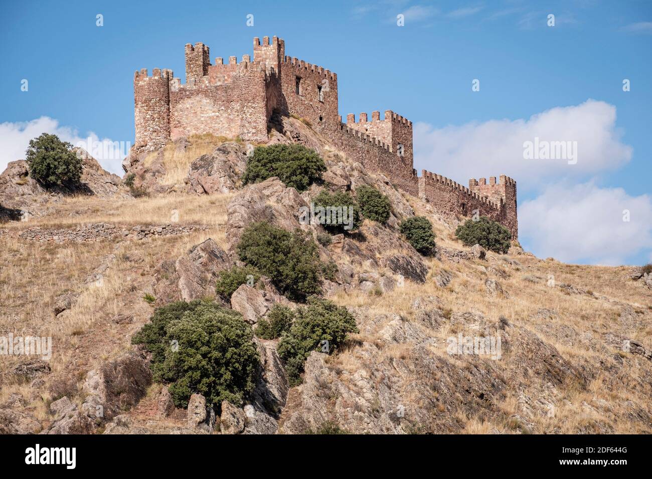 9th century spanish architecture hi-res stock photography and images ...