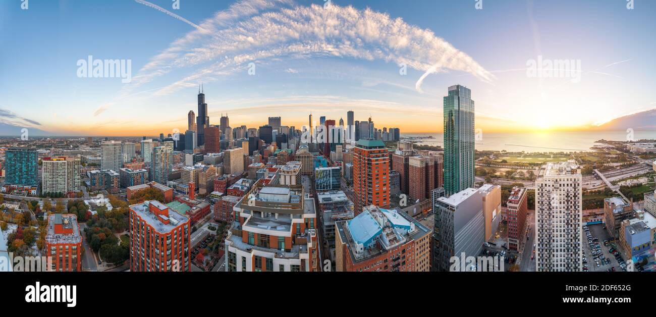 Chicago city panorama hi-res stock photography and images - Alamy
