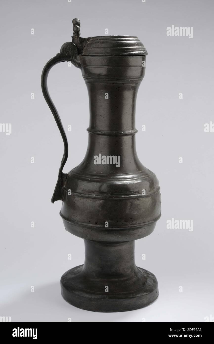 jug, Anonymous, 17th century, cast, Pewter wine jug with two-sided ...