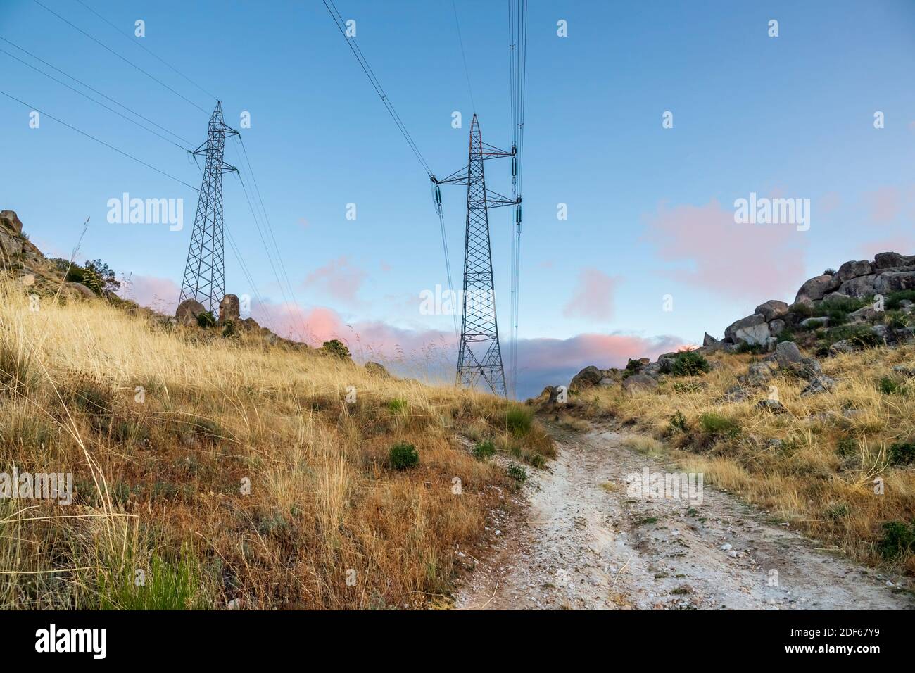 Power lines in madrid hi-res stock photography and images - Alamy