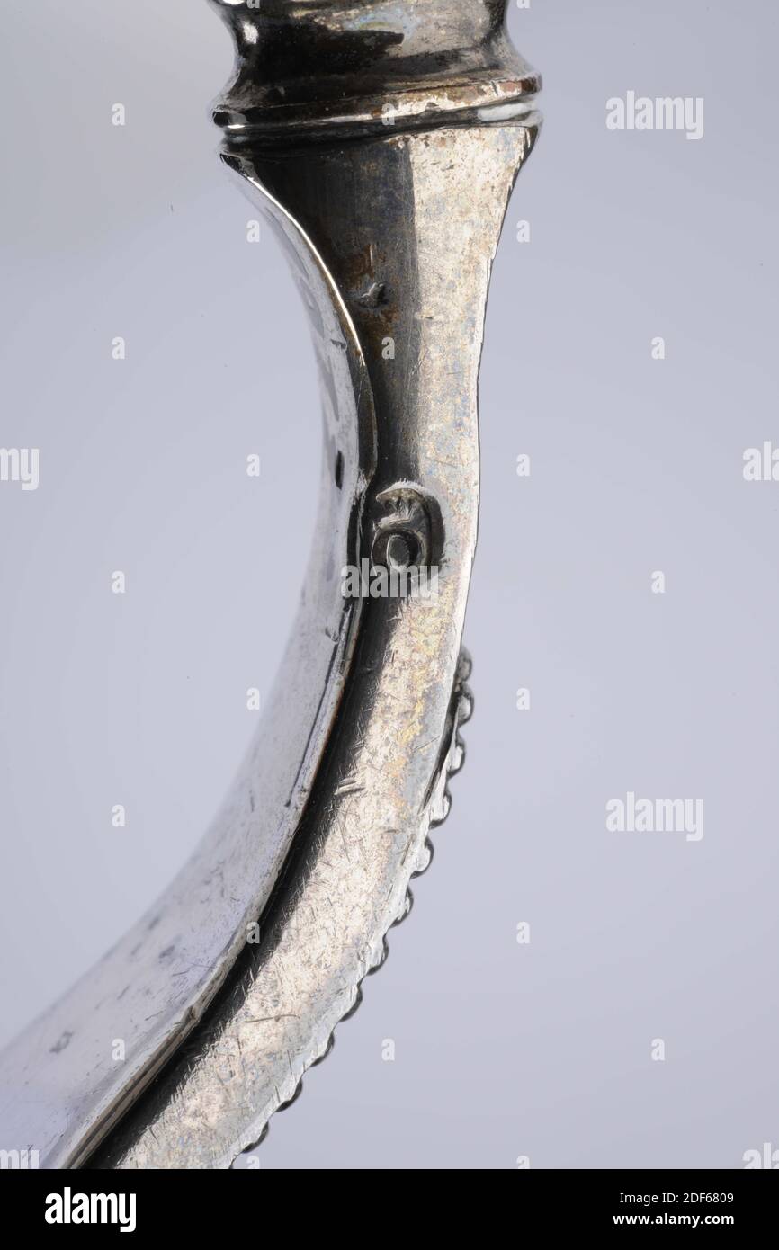 Slanting s shaped lines connected hi-res stock photography and images ...