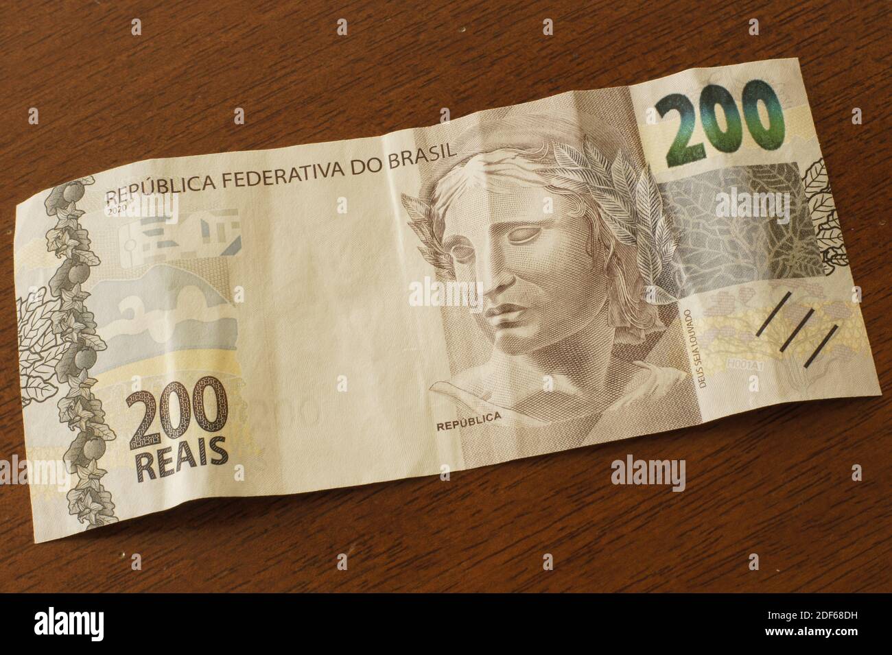 Hundred payment hi-res stock photography and images - Alamy