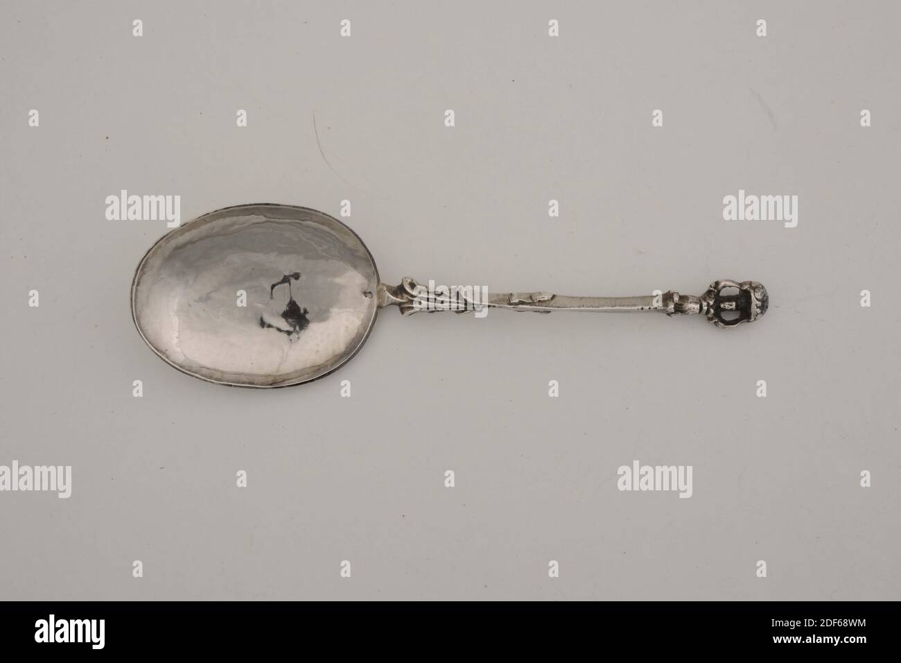 Rat box hi-res stock photography and images - Alamy