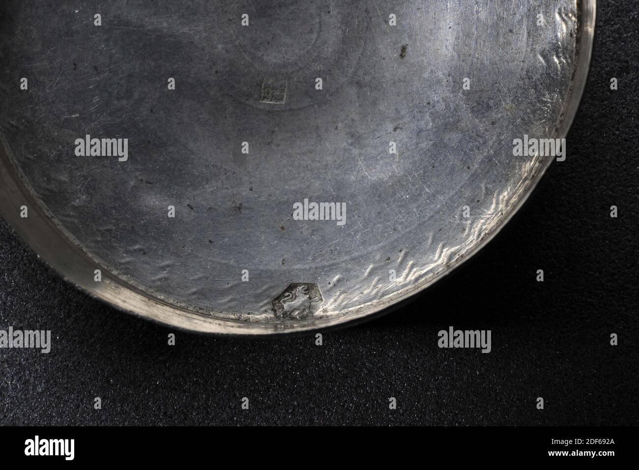 Vertical deeper stitches hi-res stock photography and images - Alamy