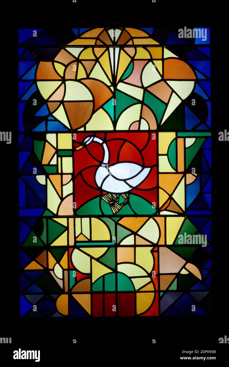 Chinese stained glass window hi-res stock photography and images - Alamy