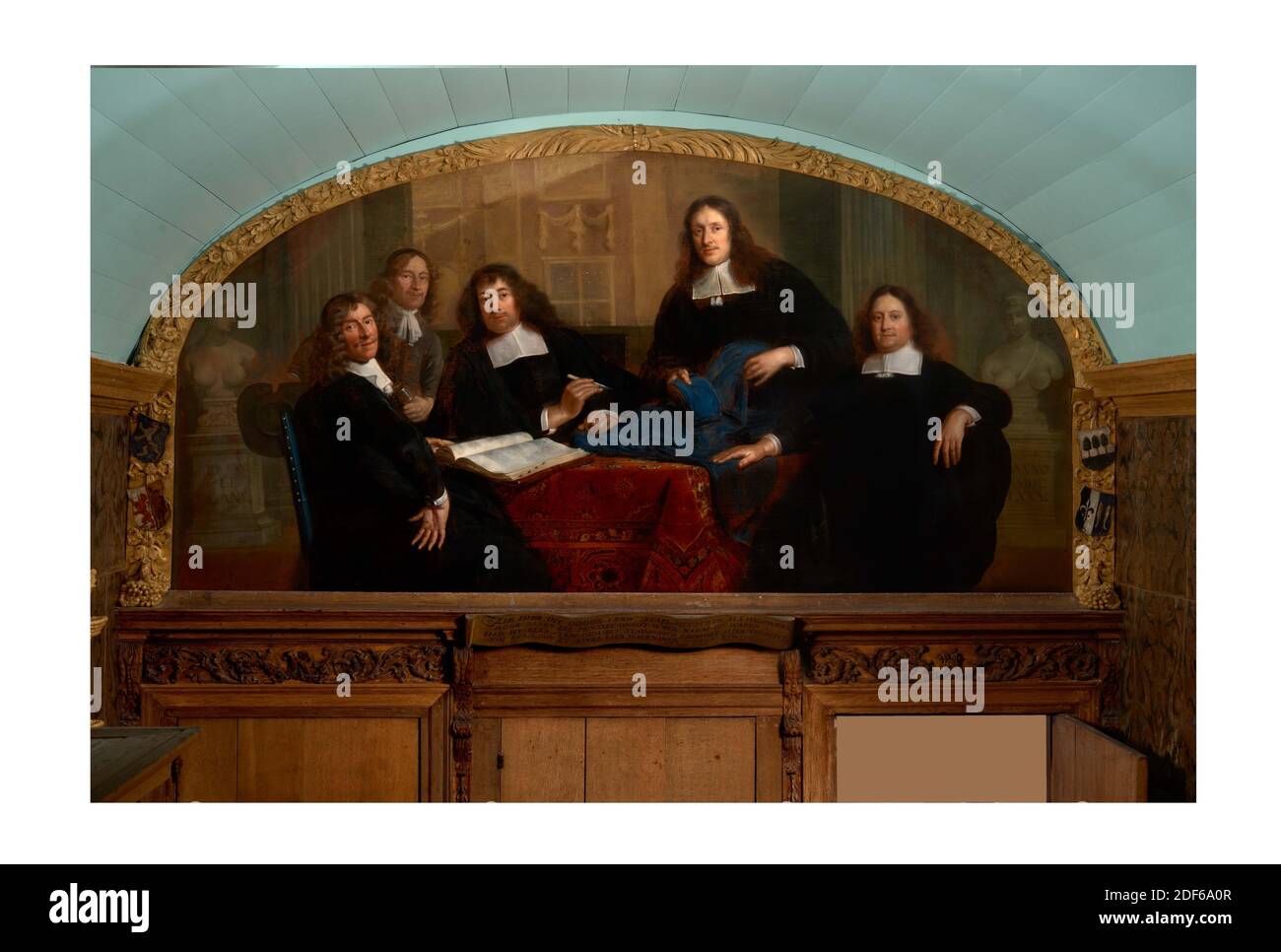 Window on front facade Cut Out Stock Images & Pictures - Alamy