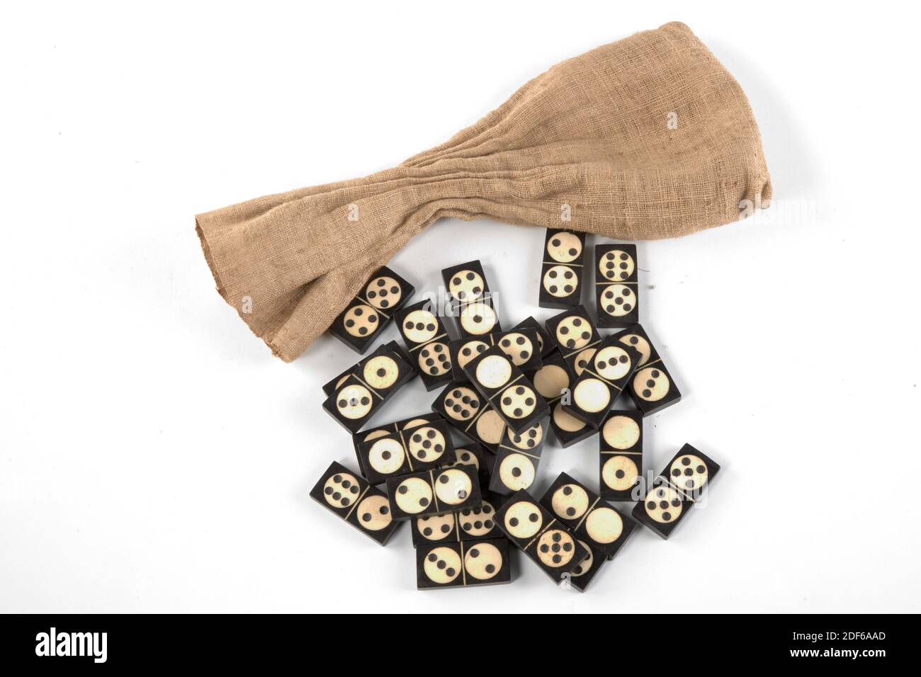 Ivory game box hi-res stock photography and images - Alamy