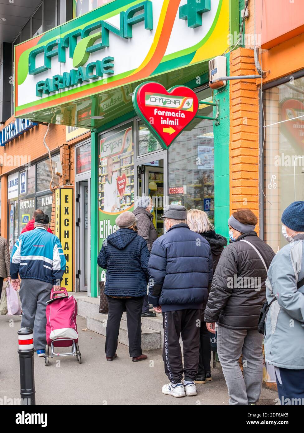 Waiting in line for pharmacy hi-res stock photography and images - Alamy