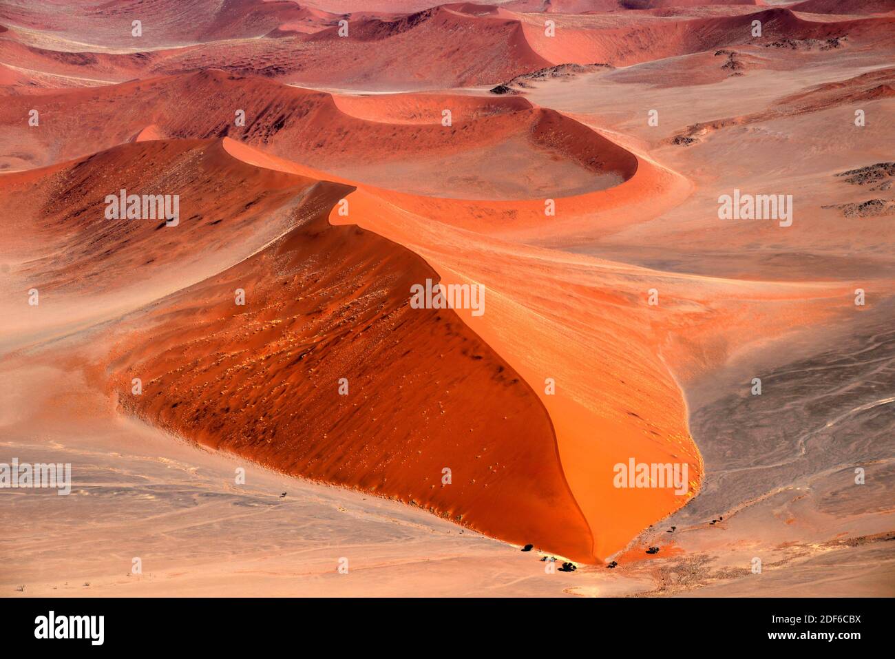 Sand carried by wind hi-res stock photography and images - Alamy