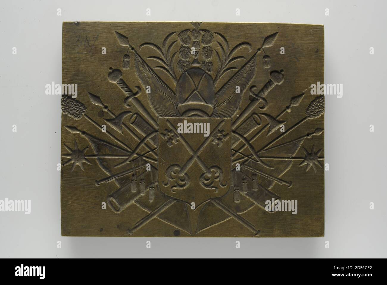 Two crossed keys military attributes hi-res stock photography and ...