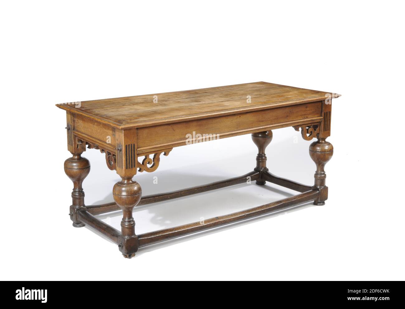 Oak ball foot table hi-res stock photography and images - Alamy