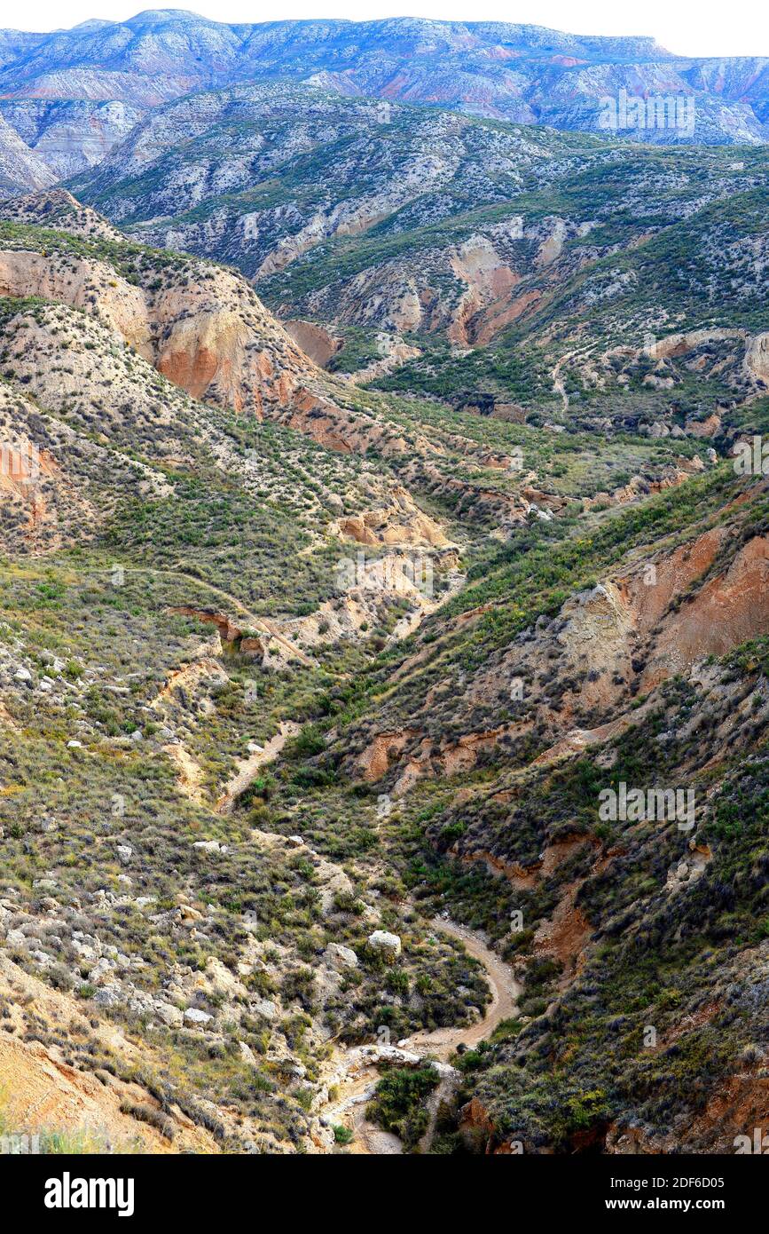 Washing in the rain hi-res stock photography and images - Alamy