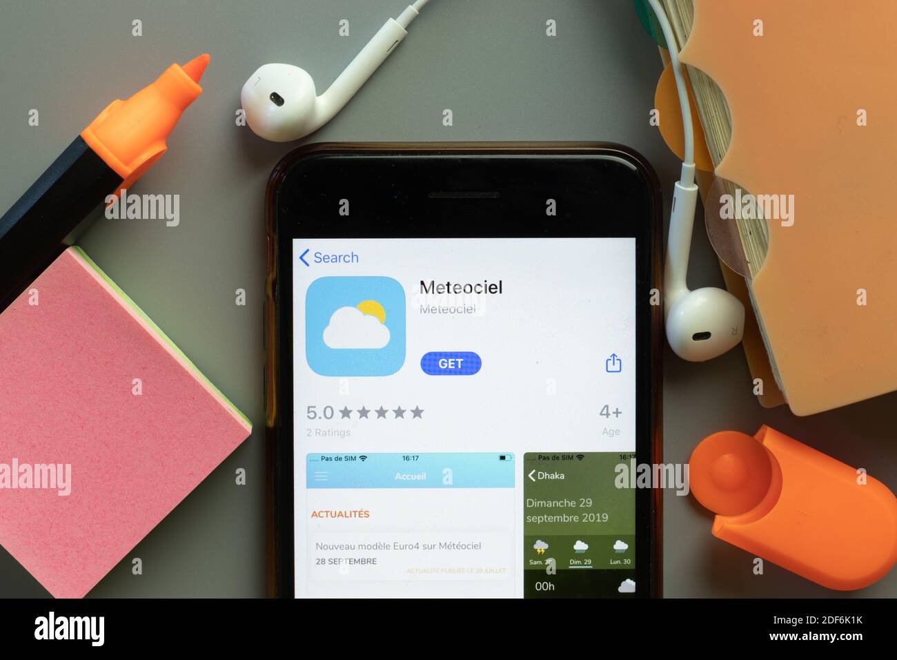 New York, USA - 1 December 2020: Meteociel mobile app icon on phone ...