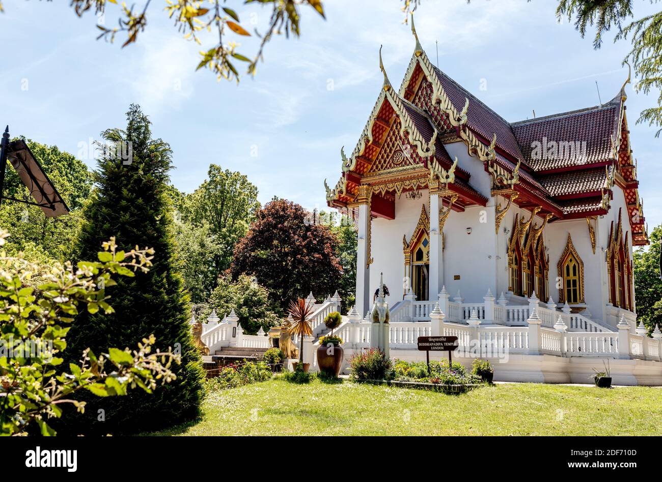 The Buddhapadipa Thai Buddhist Temple Wimbledon Village London Stock ...