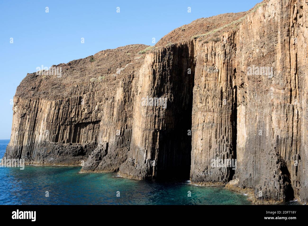 Columnar basalt hi-res stock photography and images - Alamy