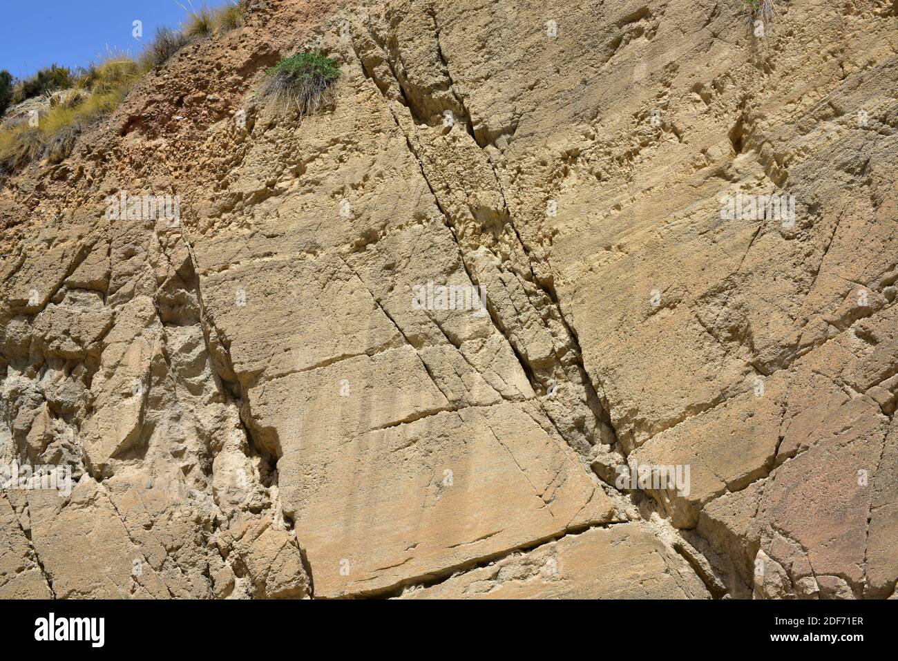 Normal fault hi-res stock photography and images - Alamy
