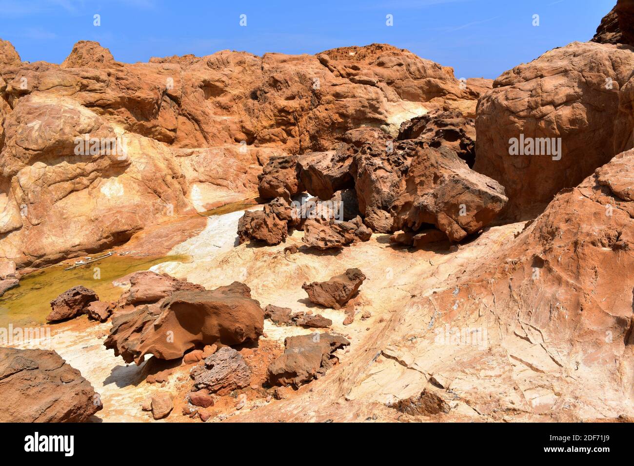 Calcarenite hi-res stock photography and images - Alamy