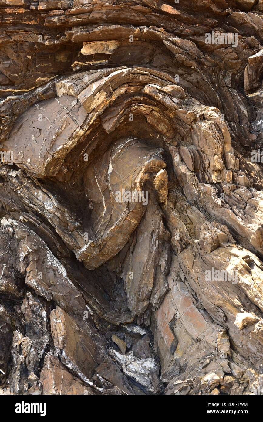 Syncline anticline hi-res stock photography and images - Alamy