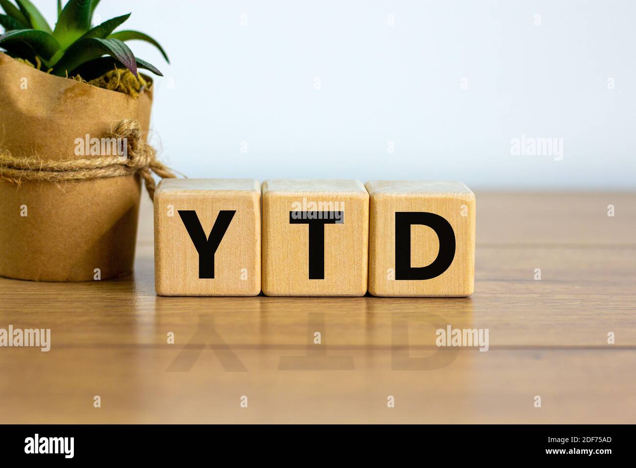 Ytd symbol hi-res stock photography and images - Alamy