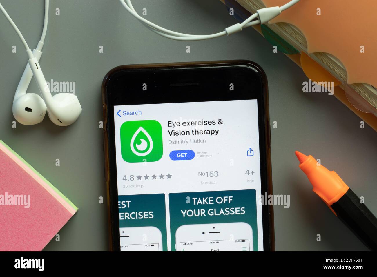 New York, USA - 1 December 2020: Eye exercises Vision therapy mobile ...