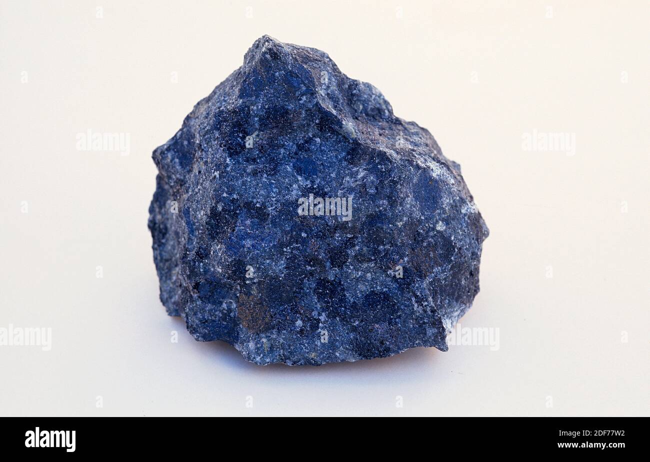 Gabbro rock sample hi-res stock photography and images - Alamy