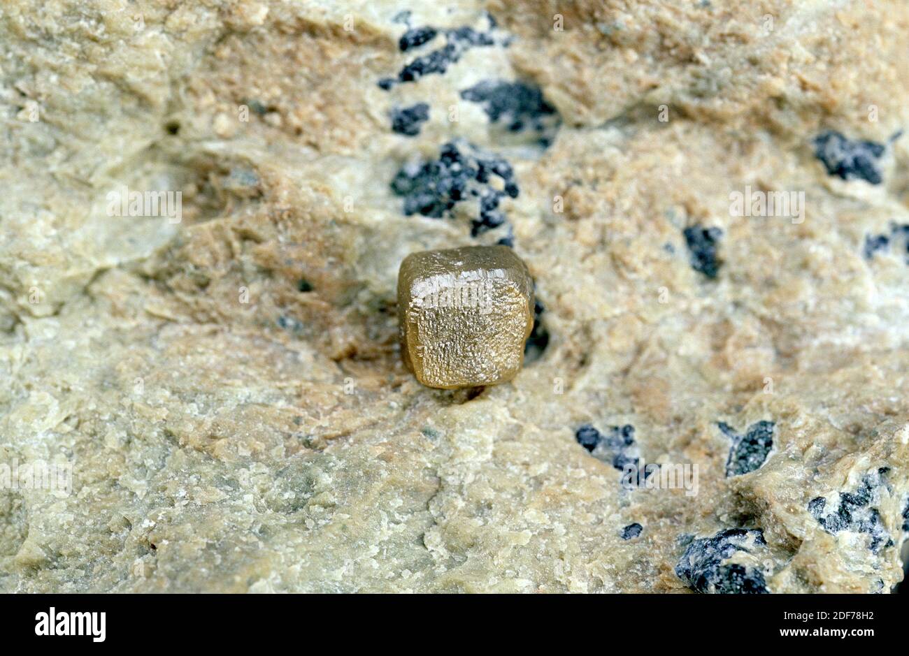 Diamond rock mineral hi-res stock photography and images - Alamy