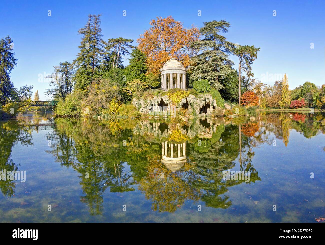 France, Paris, bois de Vincennes, Daumesnil lake Stock Photo - Alamy