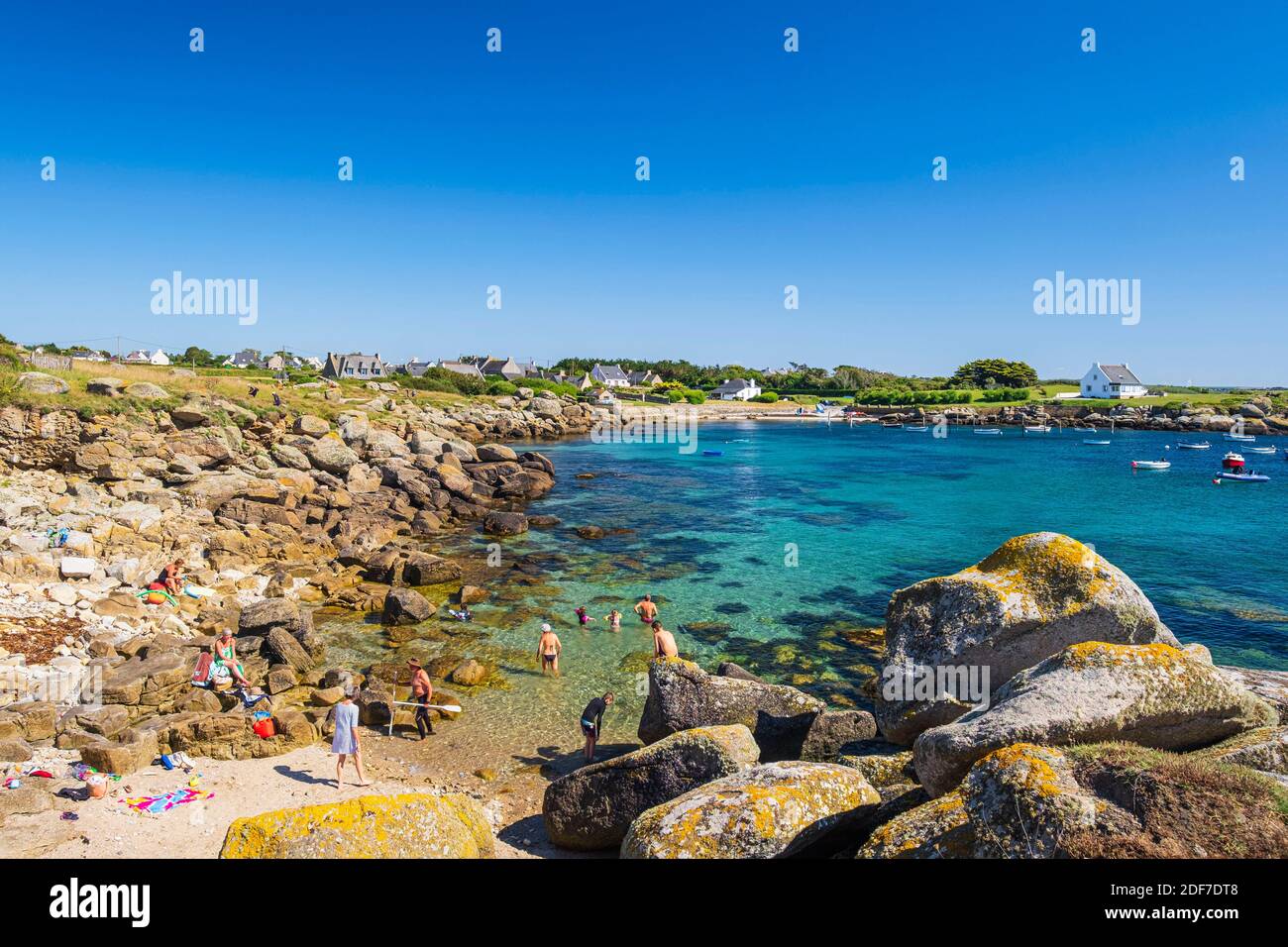 France, Finistere, Porspoder, Mazou cove along the GR 34 hiking trail ...
