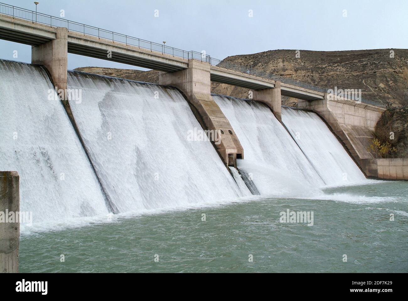 Low head dam hi-res stock photography and images - Alamy