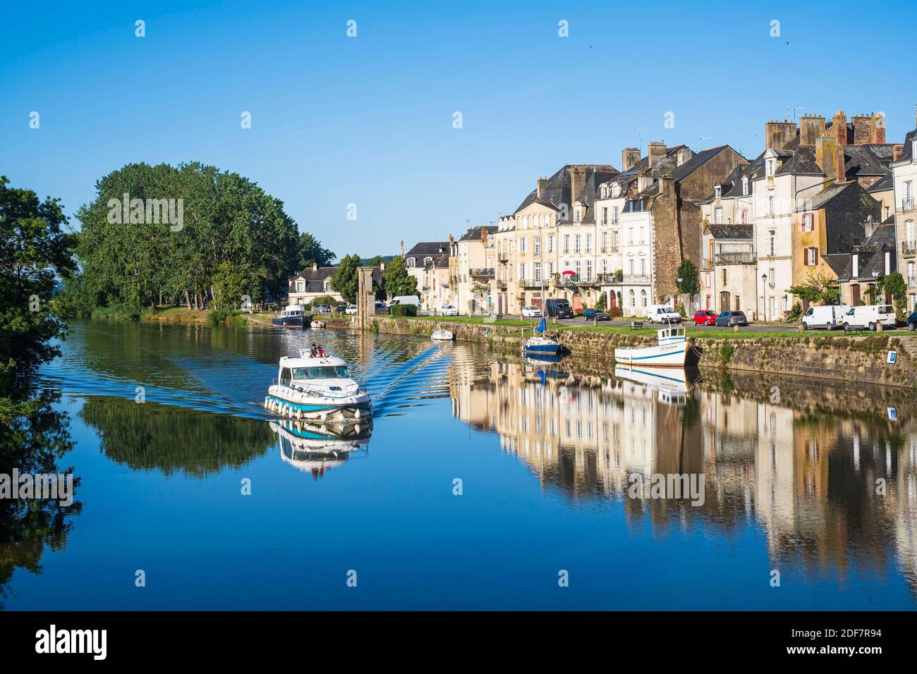River vilaine redon france hi-res stock photography and images - Alamy
