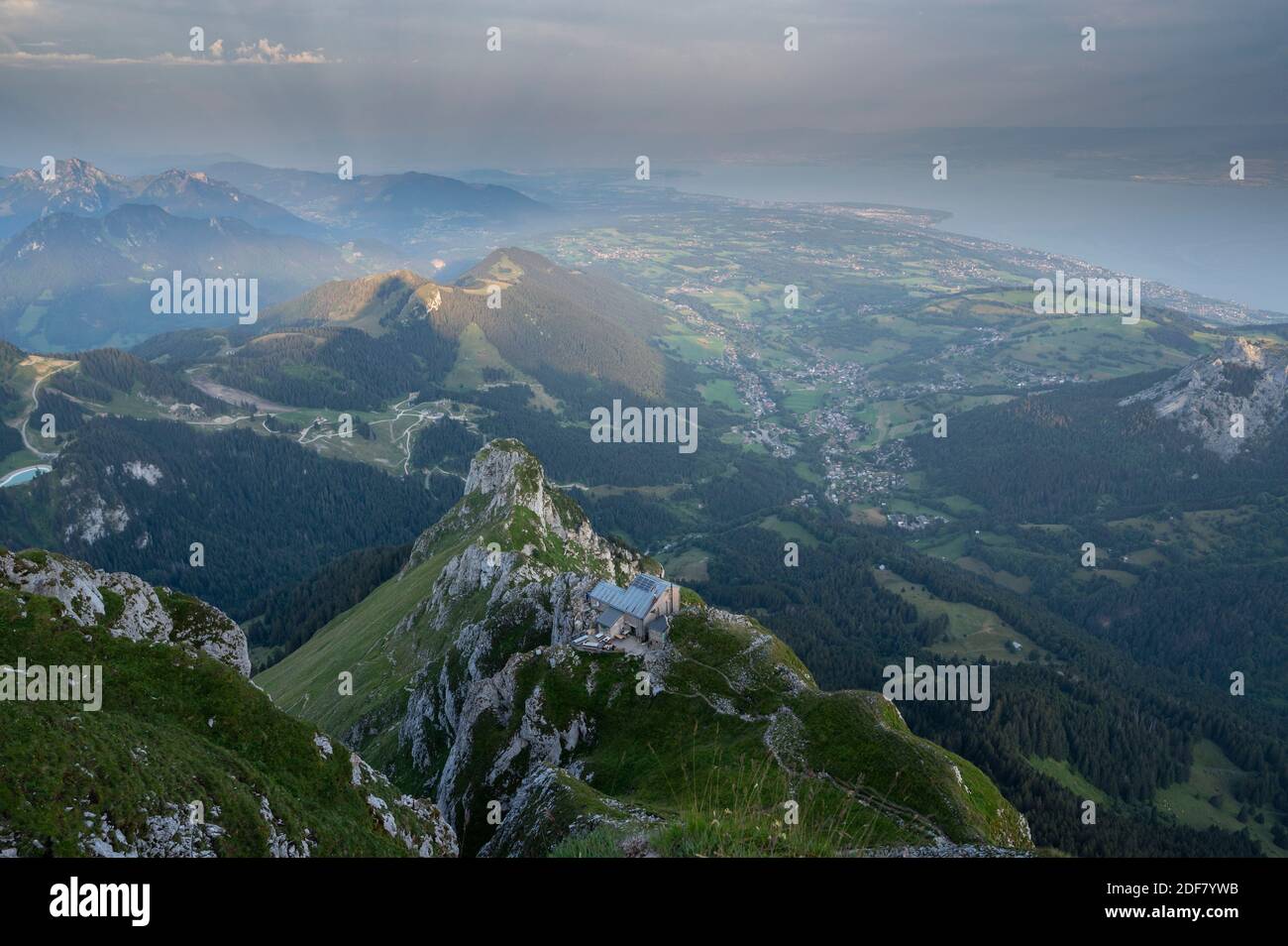 Valley of oche hi-res stock photography and images - Alamy