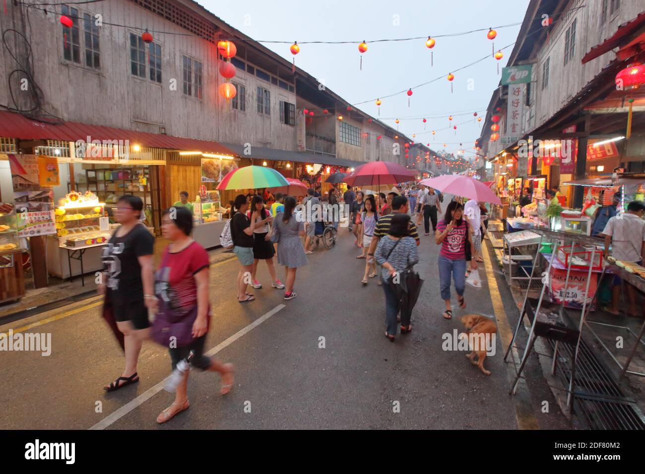 Malaysia night market hi-res stock photography and images - Alamy