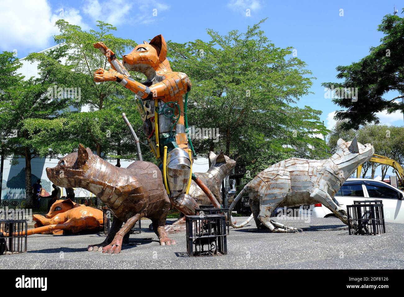 Kuching cat statue hi-res stock photography and images - Alamy
