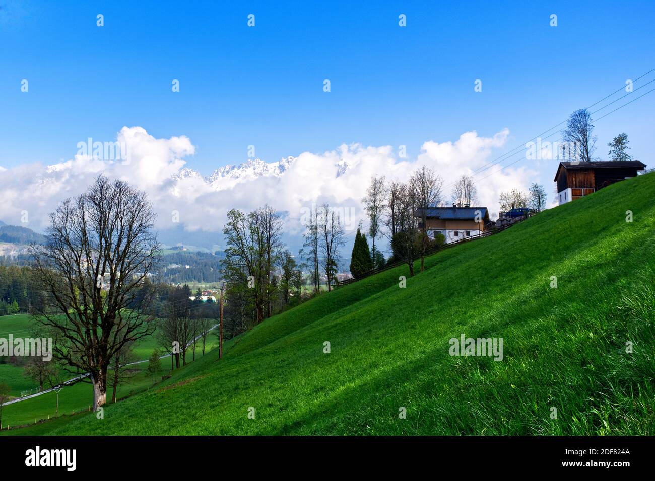 Tyrolean chalet hi-res stock photography and images - Alamy