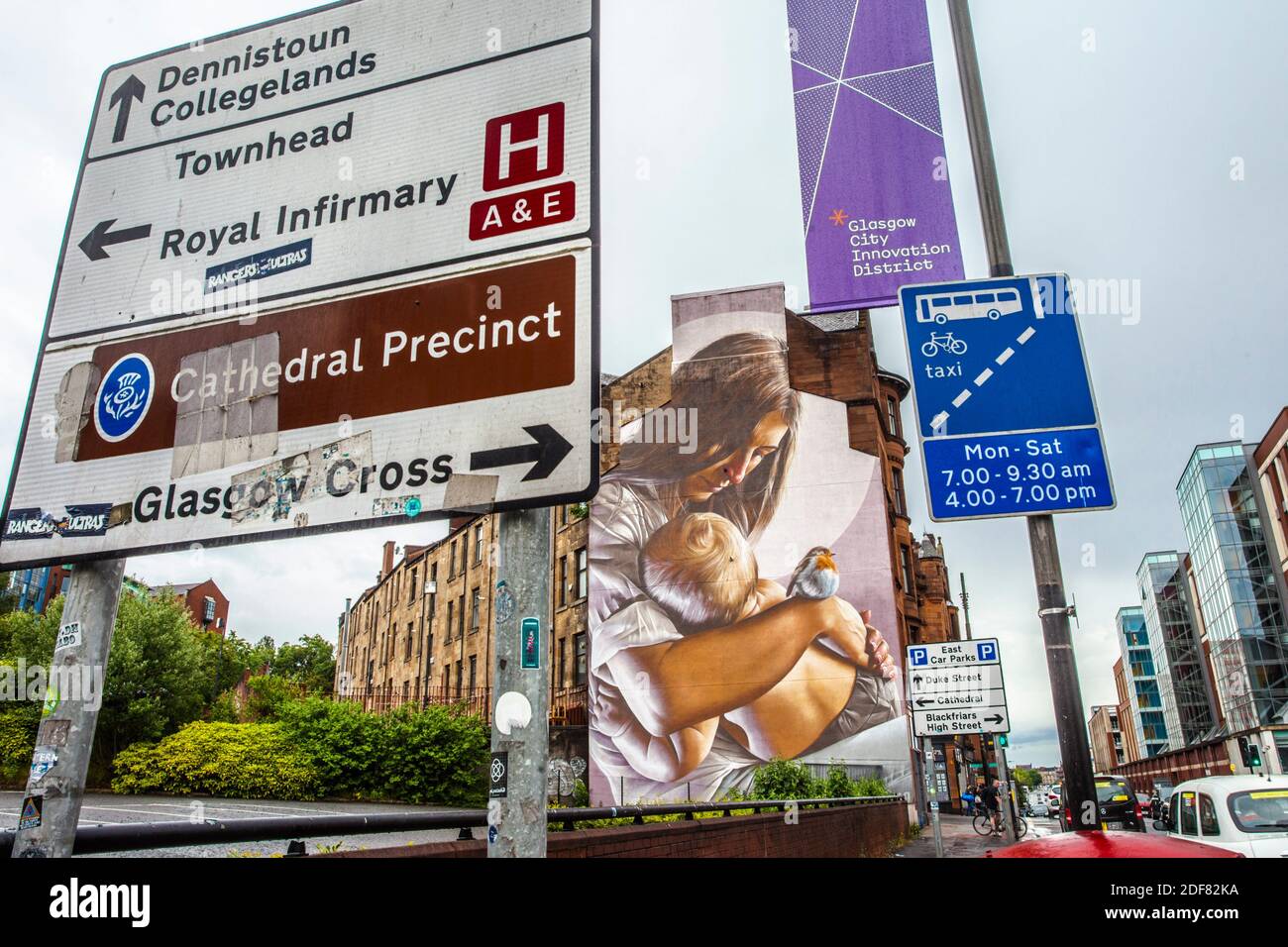 Mural art trail hi-res stock photography and images - Alamy