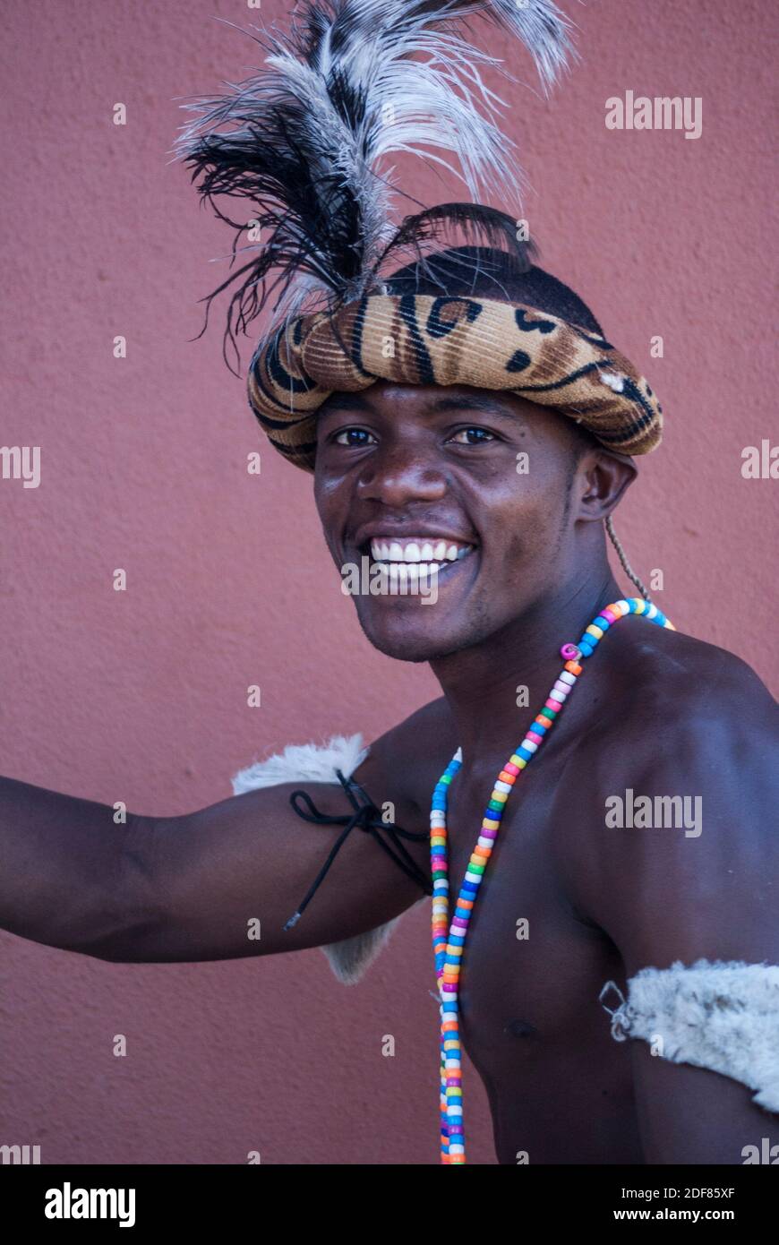 Zambia traditional dancing hi-res stock photography and images - Alamy